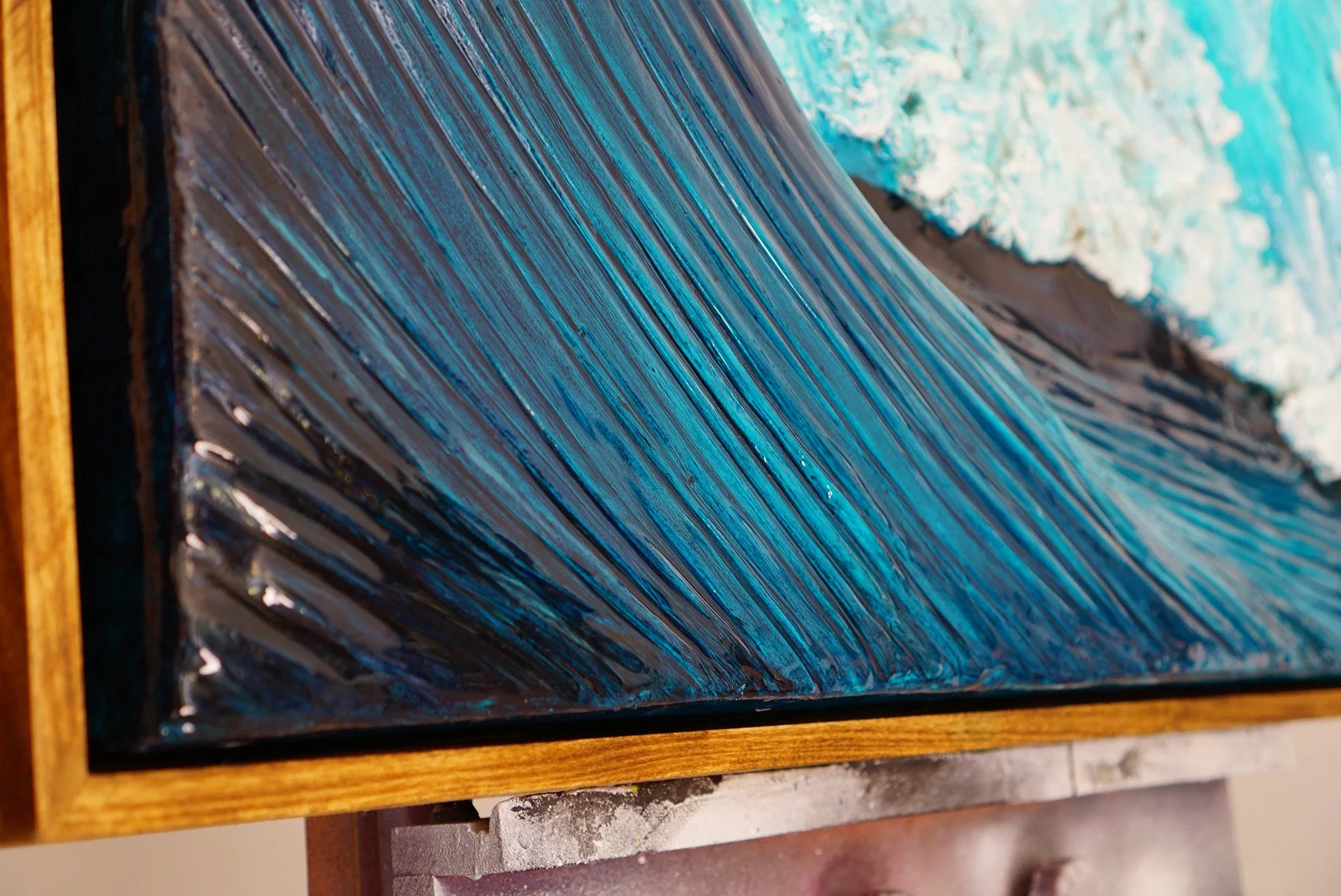 Abstract texture artist based out of California