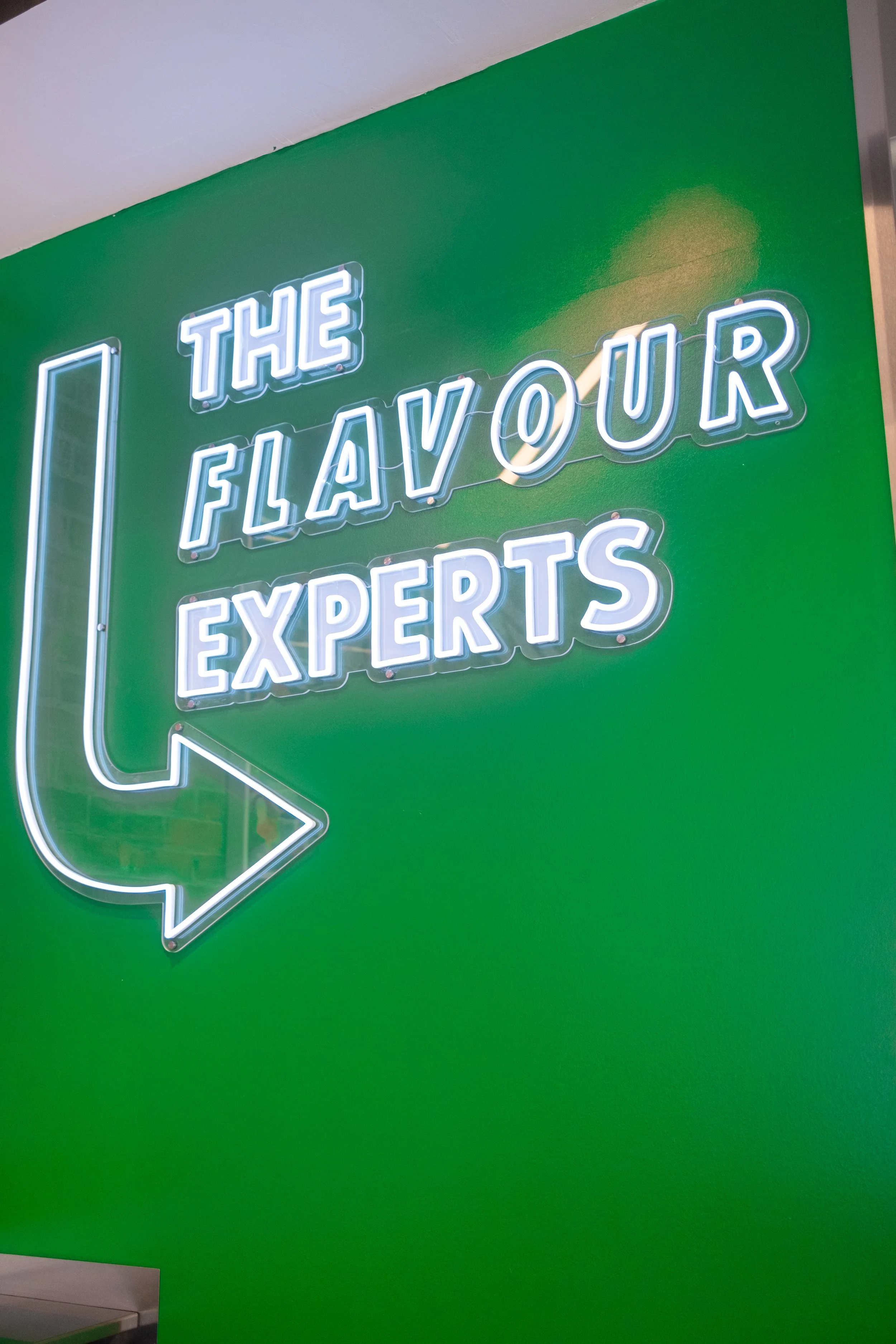 WINGSTOP CANADA — FUSE NEON