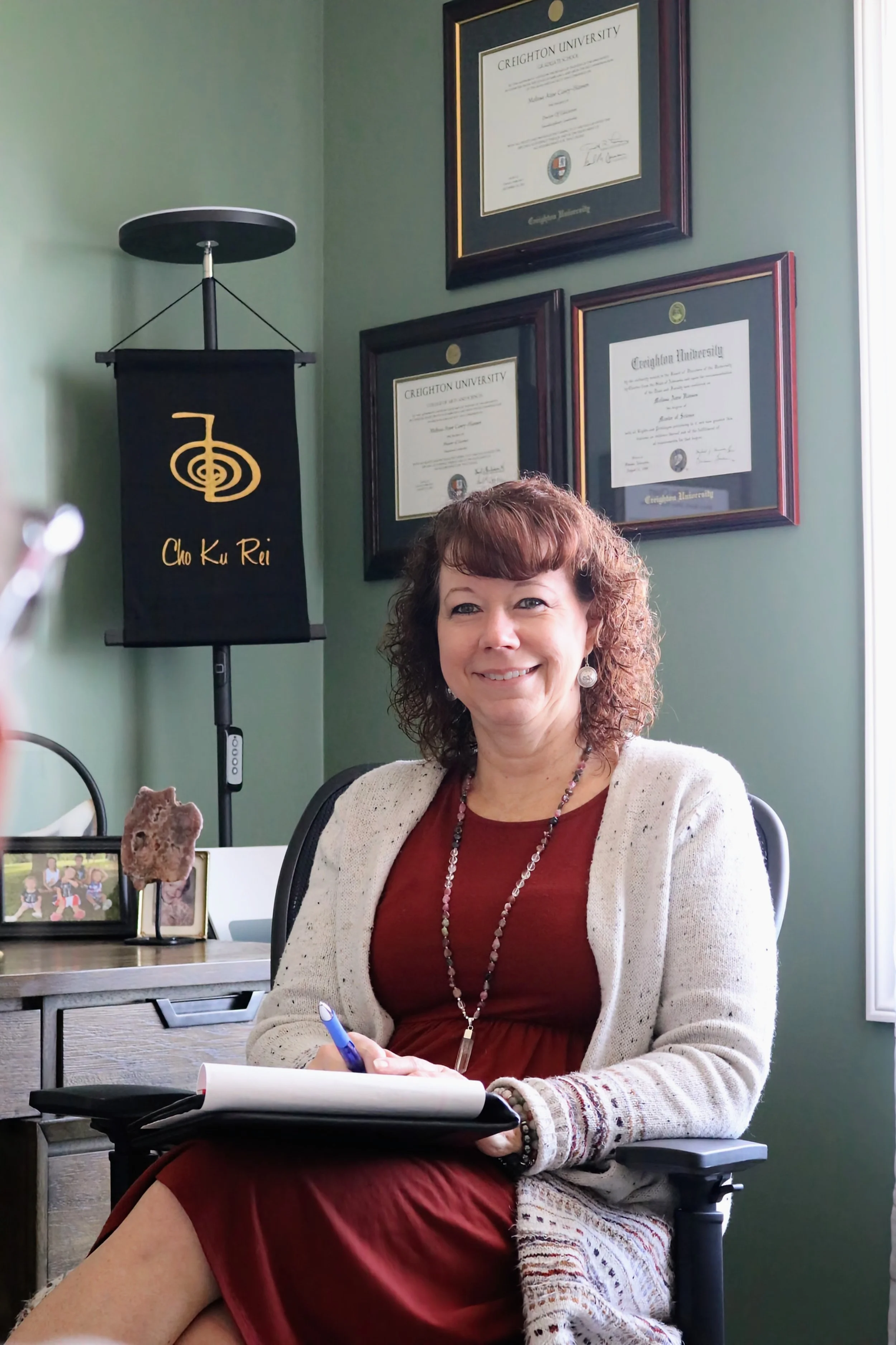 ABOUT — Dr. Melissa Hansen