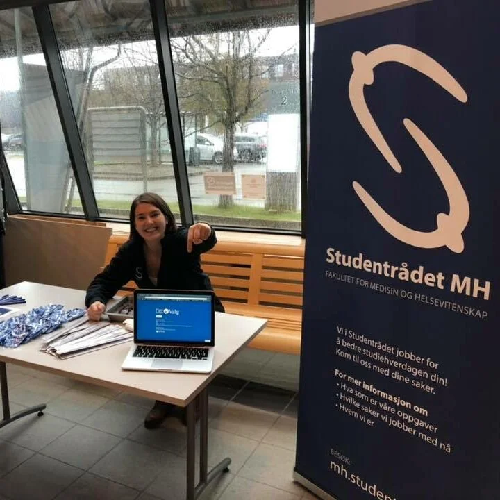 Services 1 — STUDENTVALGET