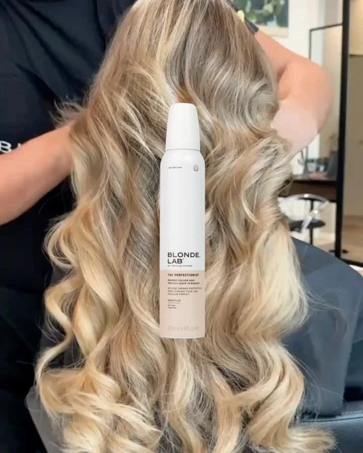 BLONDE.LAB by Caroline Rohwer