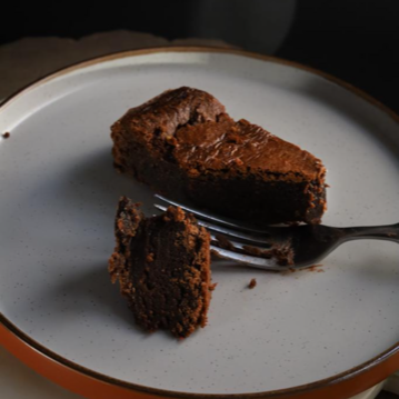 Edgie Eats Cafe and Wholesale Bakery