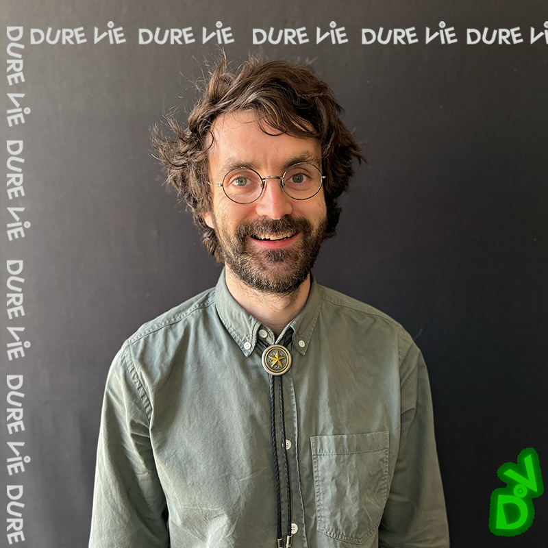 À PROPOS — DURE VIE