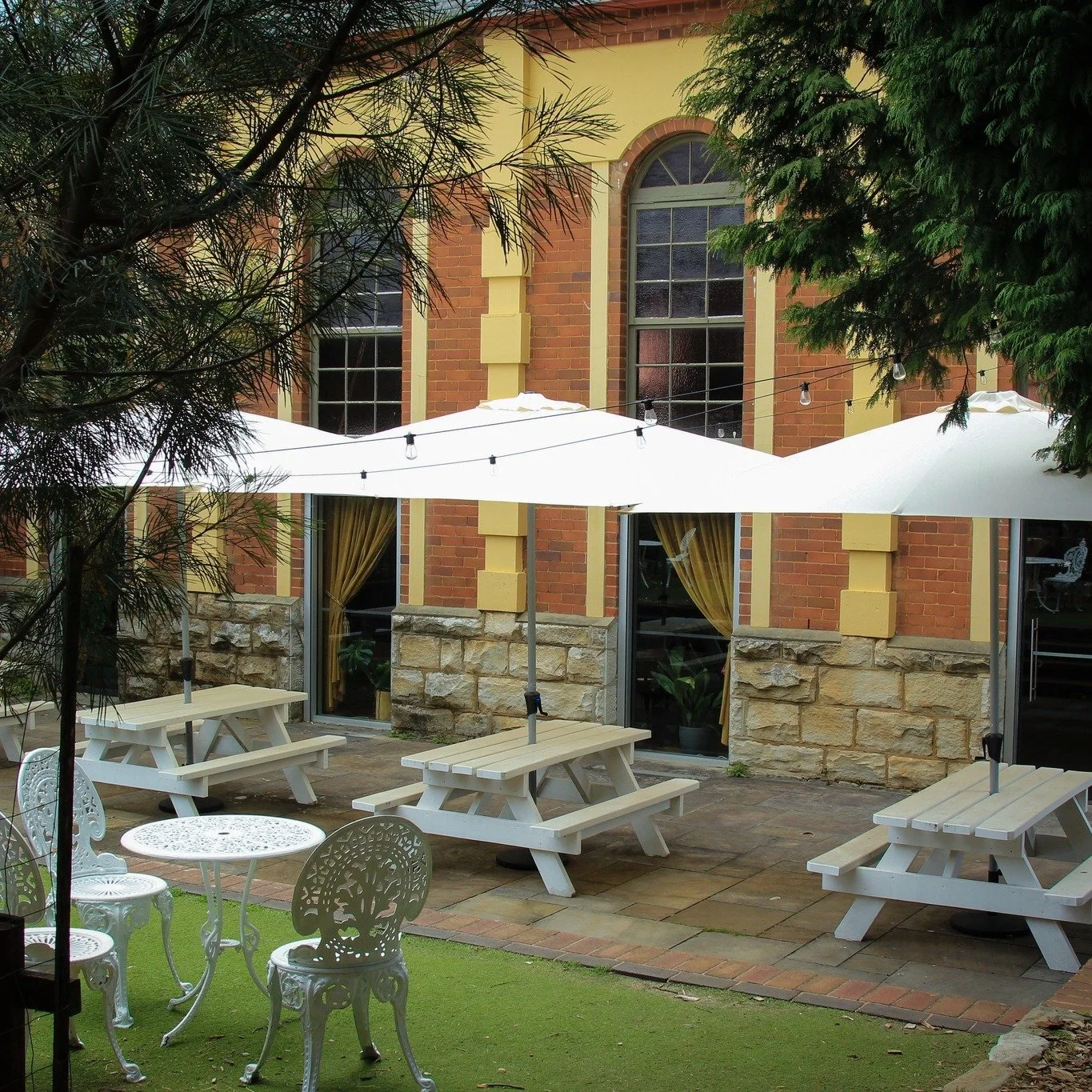 Bowery Kitchen and Bar