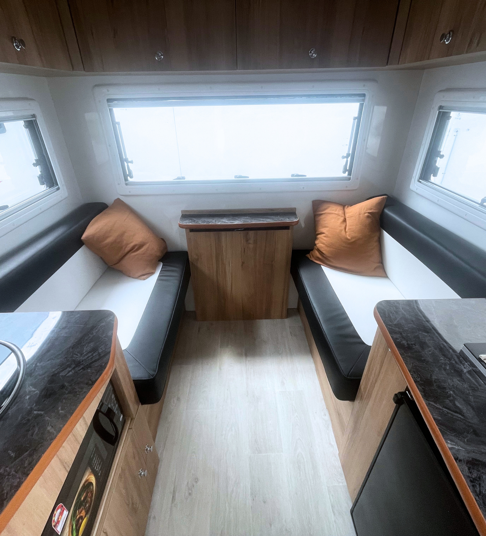Motorhomes & Products — Sunshine RV
