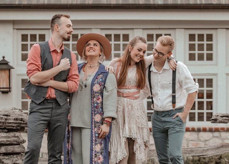 About the Band — Southern Raised | Modern Bluegrass Band