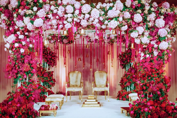 Luxury Indian Wedding Flowers At Grosvenor House, Park Lane — Amie Bone