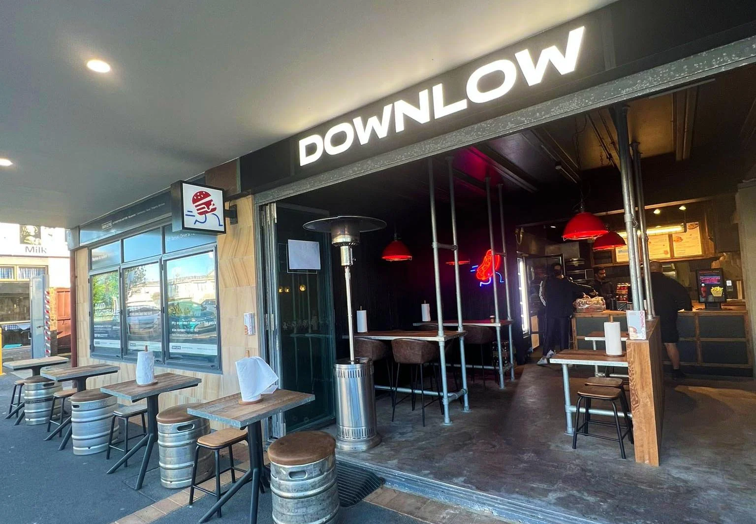 Downlow Burgers Kohimarama Beach — DOWNLOW BURGERS