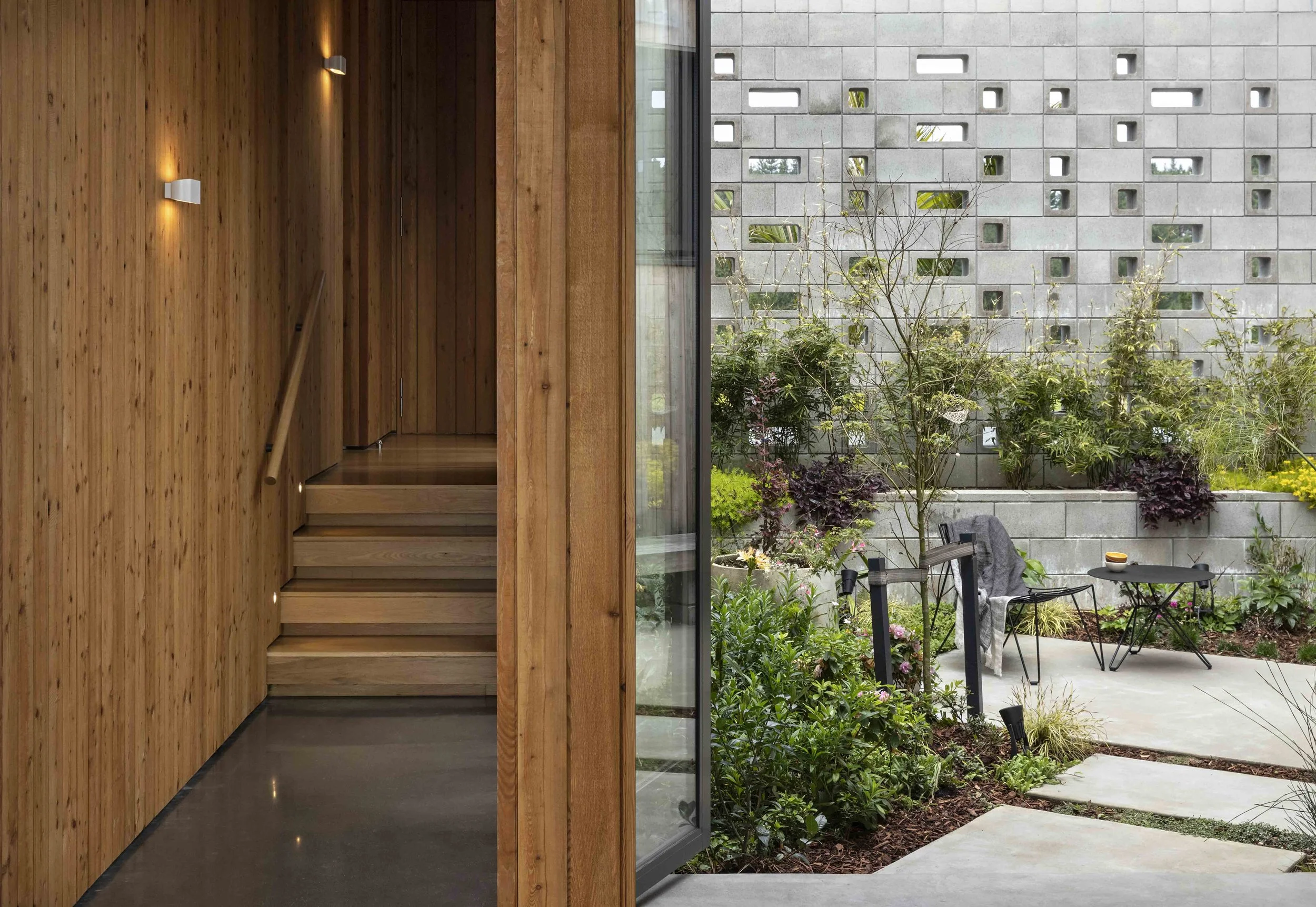 Courtyard House — SGA