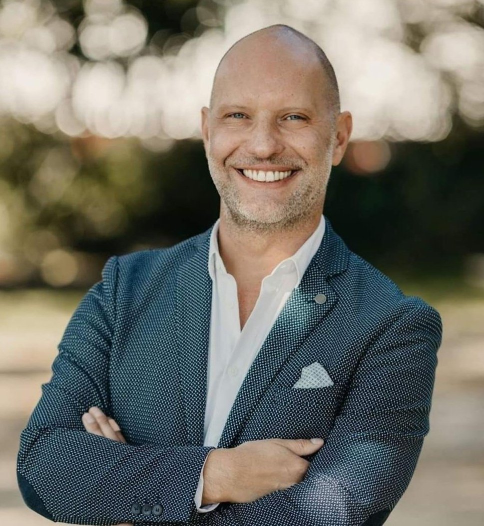 Qui suis-je ? — MARTIAL BAÏET