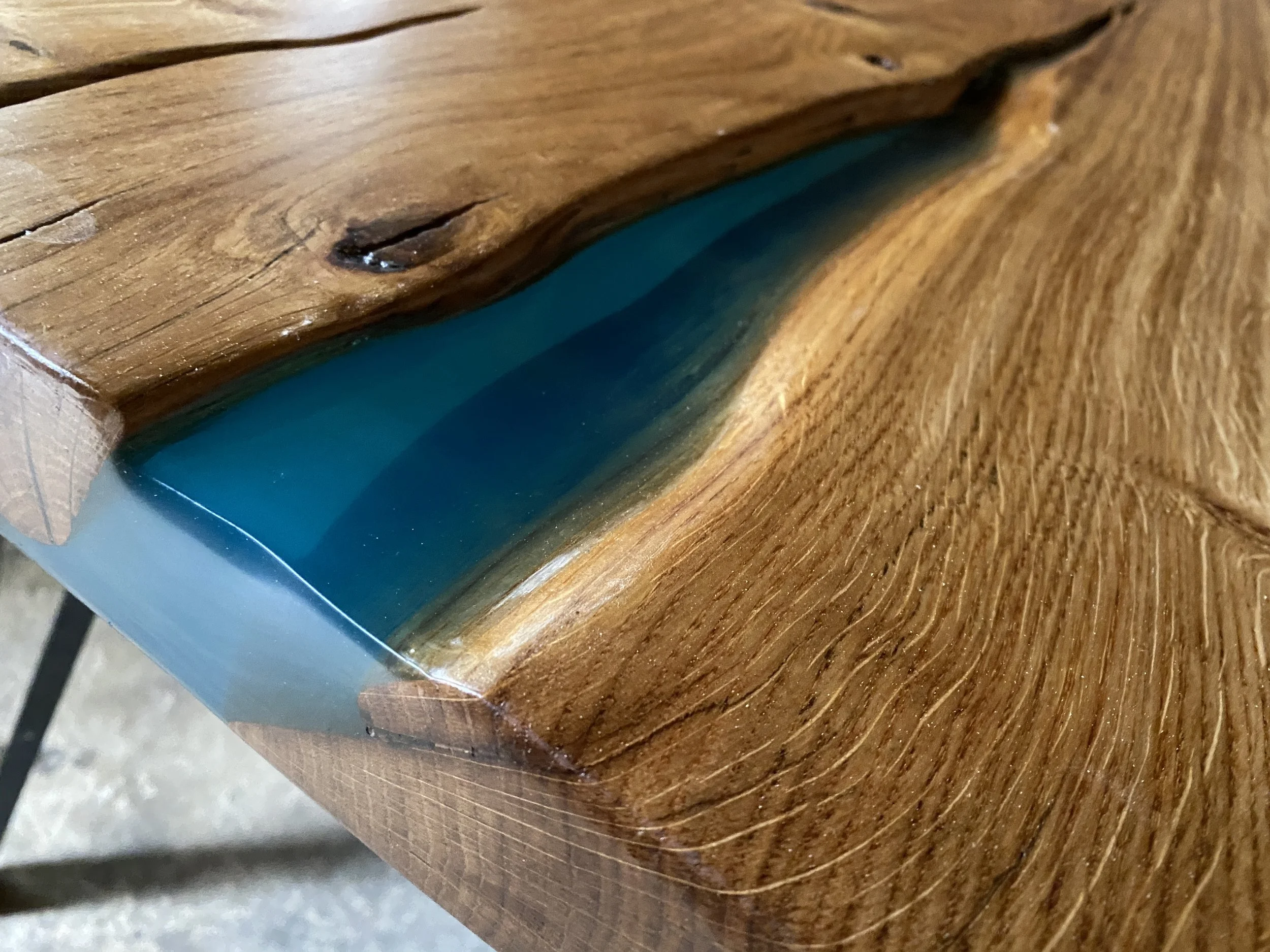 Waney Edge Design - Dining tables, coffee tables and benches