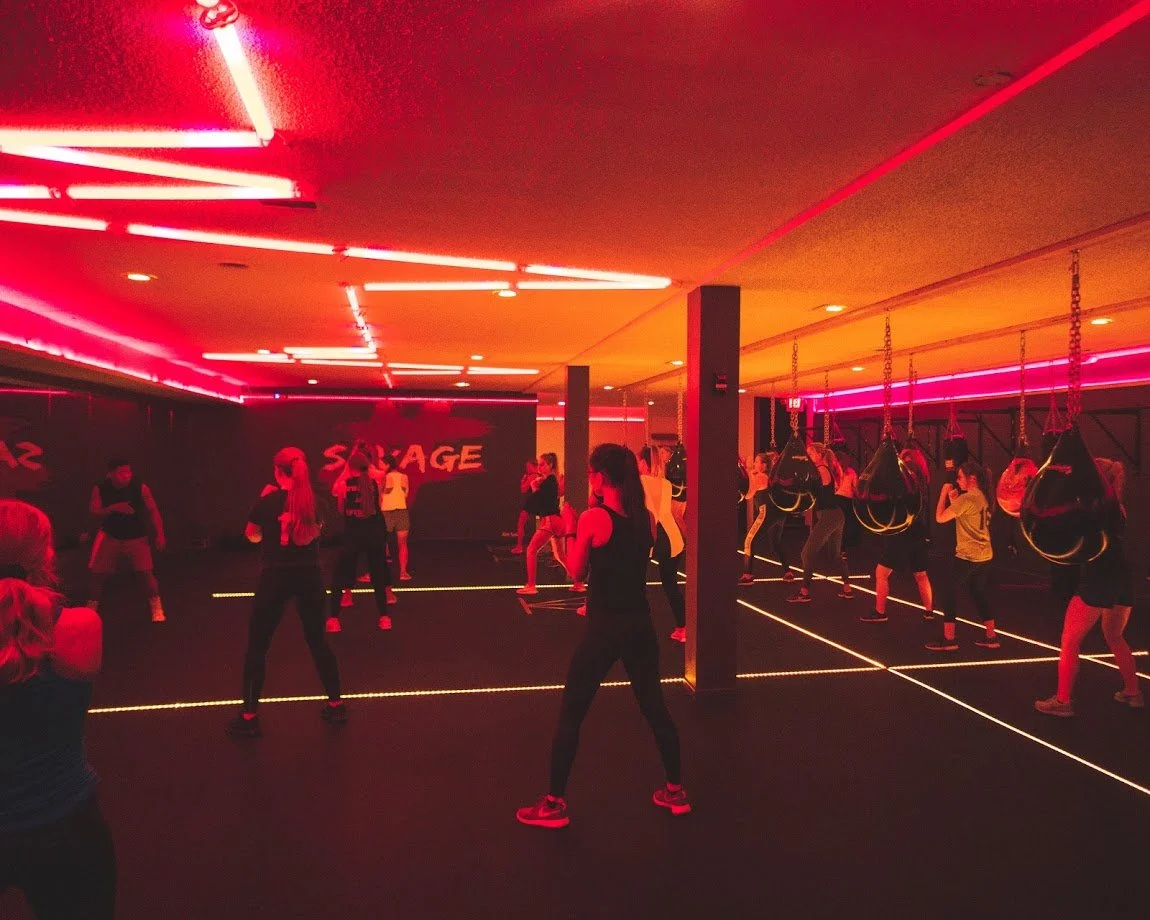 First Class Free — Savage Fit Box