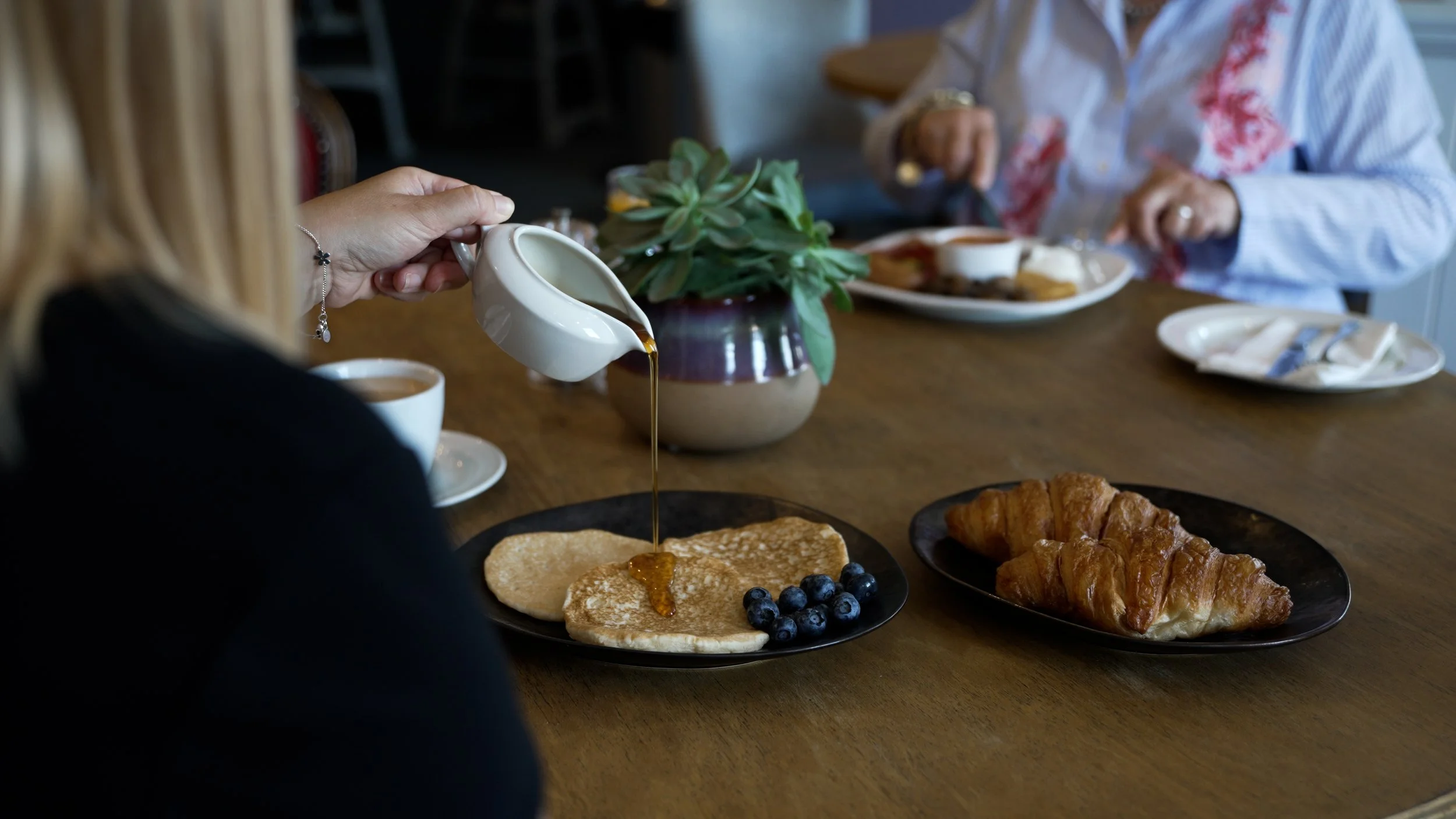 Menus — Falcon Hotel