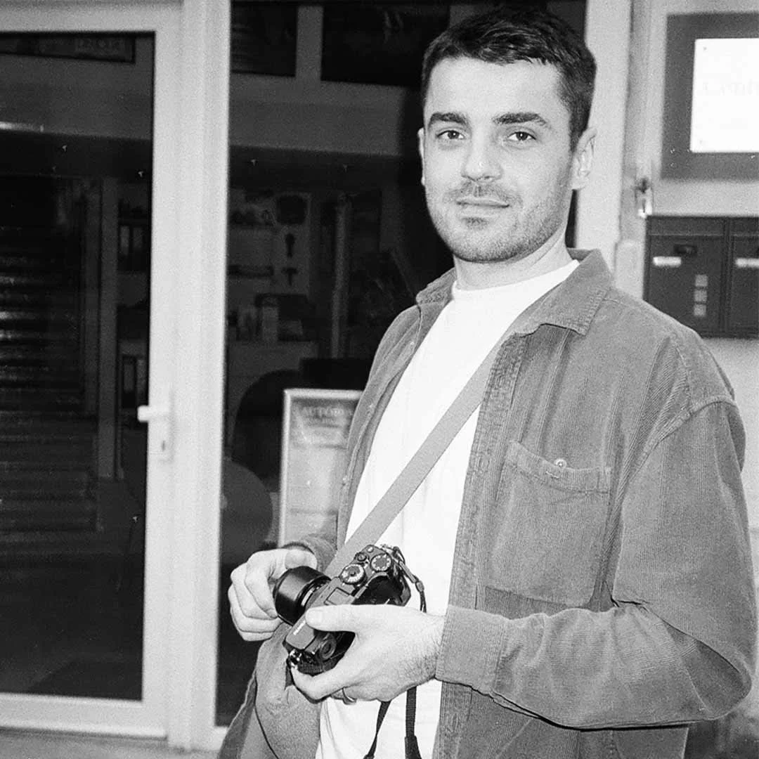 Learn Street photography - Step-By-Step Videos and Guides