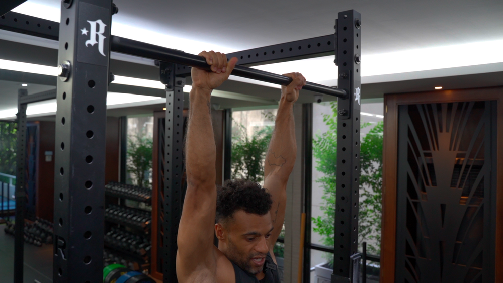 Unlock the Gymnast's Technique: The Perfect Pull-Up Explained — Kemo ...