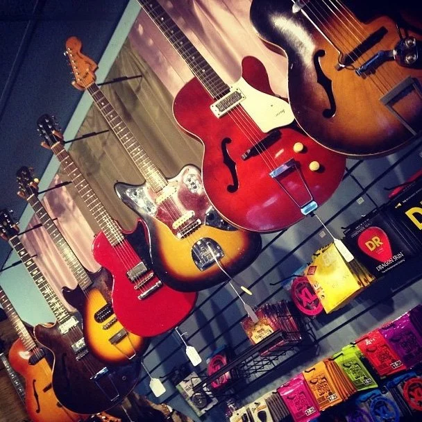 DiPinto Guitars — Philly Store