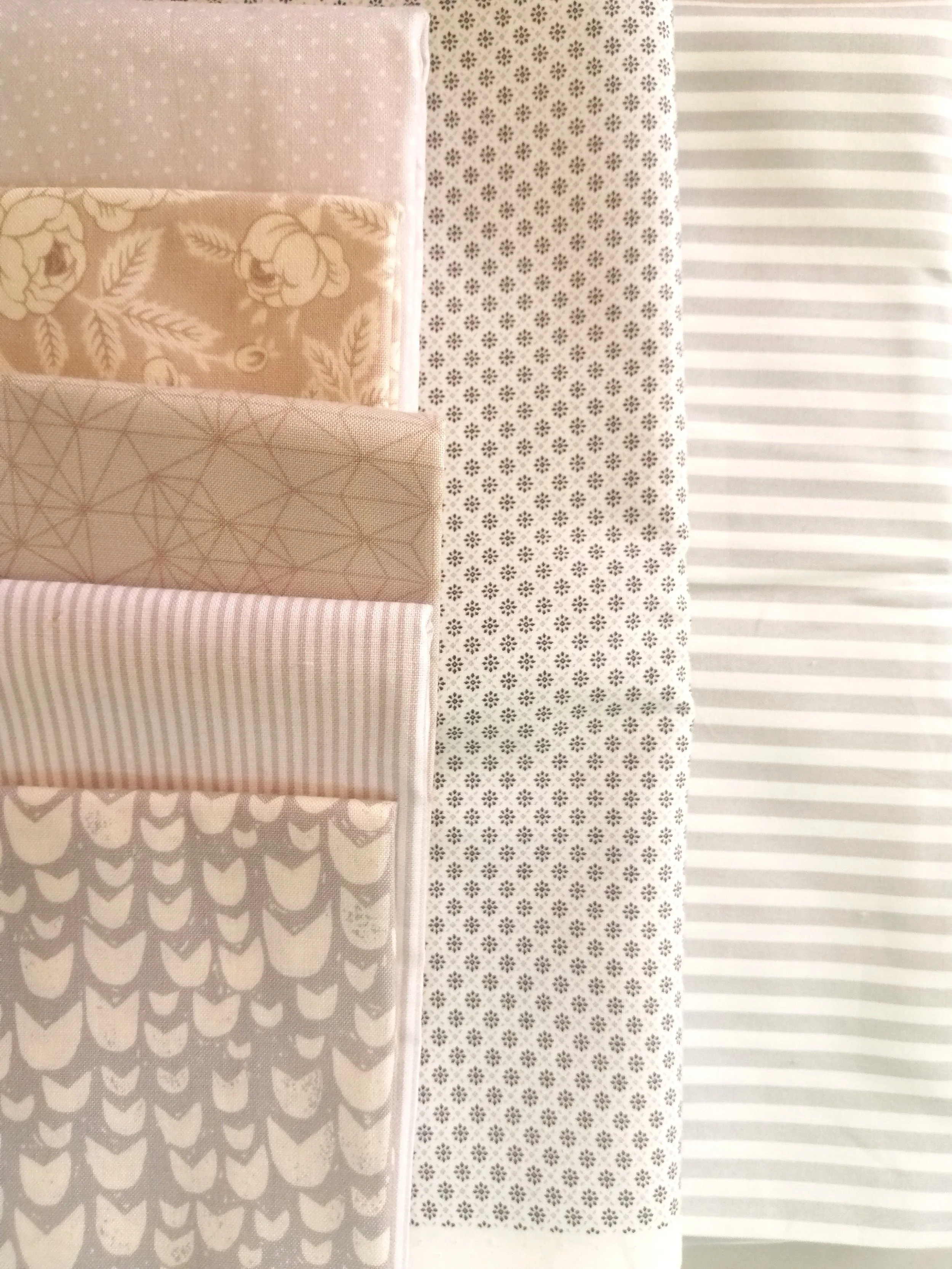 Low Volume Fabrics — Thimblesandneedles