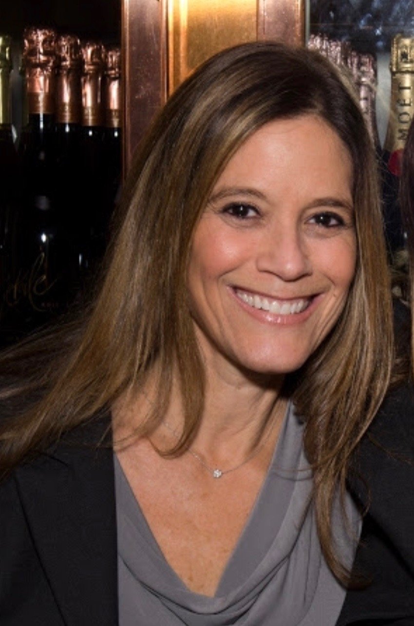 Team 1 — FUTUREVIEW