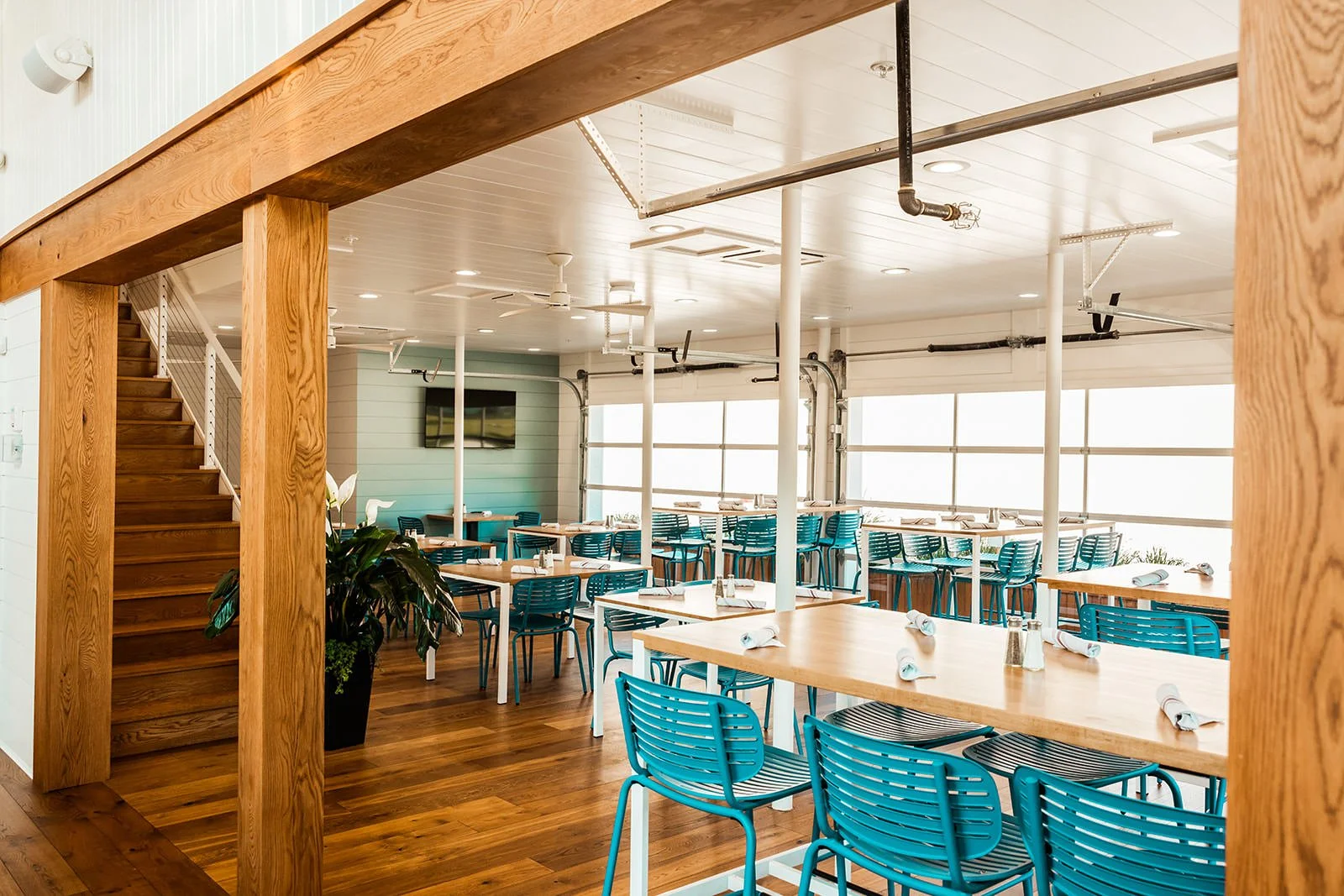 Gallery | Restaurants - Marblehead, OH — Red's Lakehouse