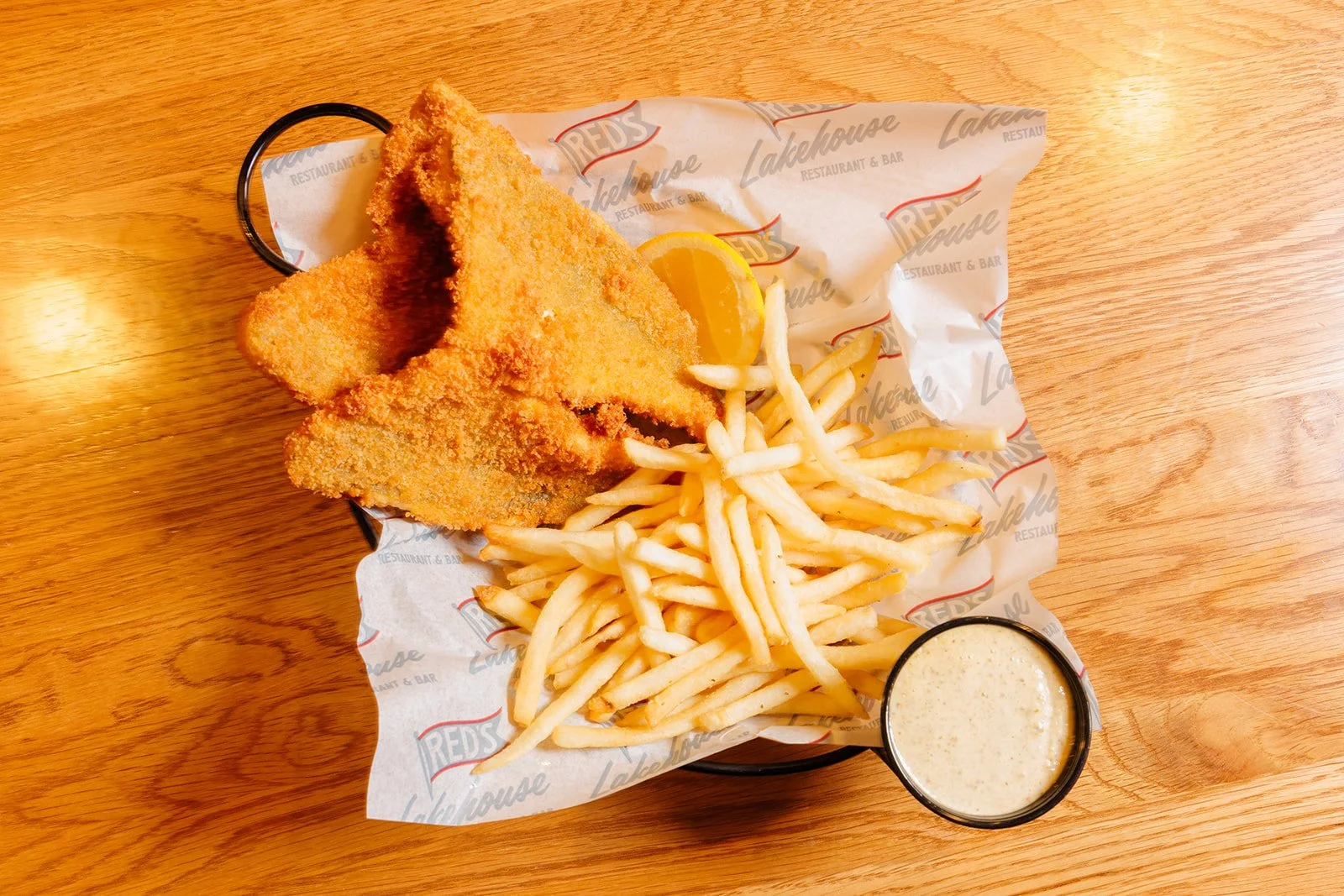 Gallery | Restaurants - Marblehead, OH — Red's Lakehouse