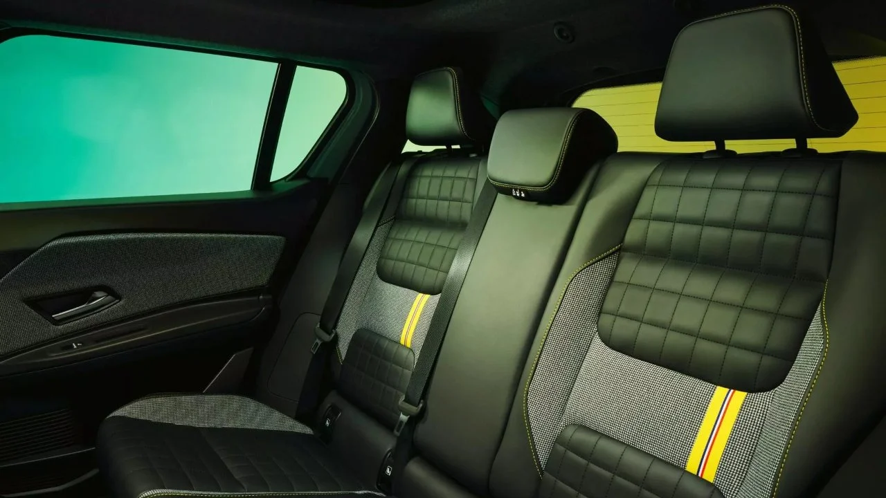 Renault 4 E-Tech: Retro-Electric SUV is Back (and Quirky as Ever ...
