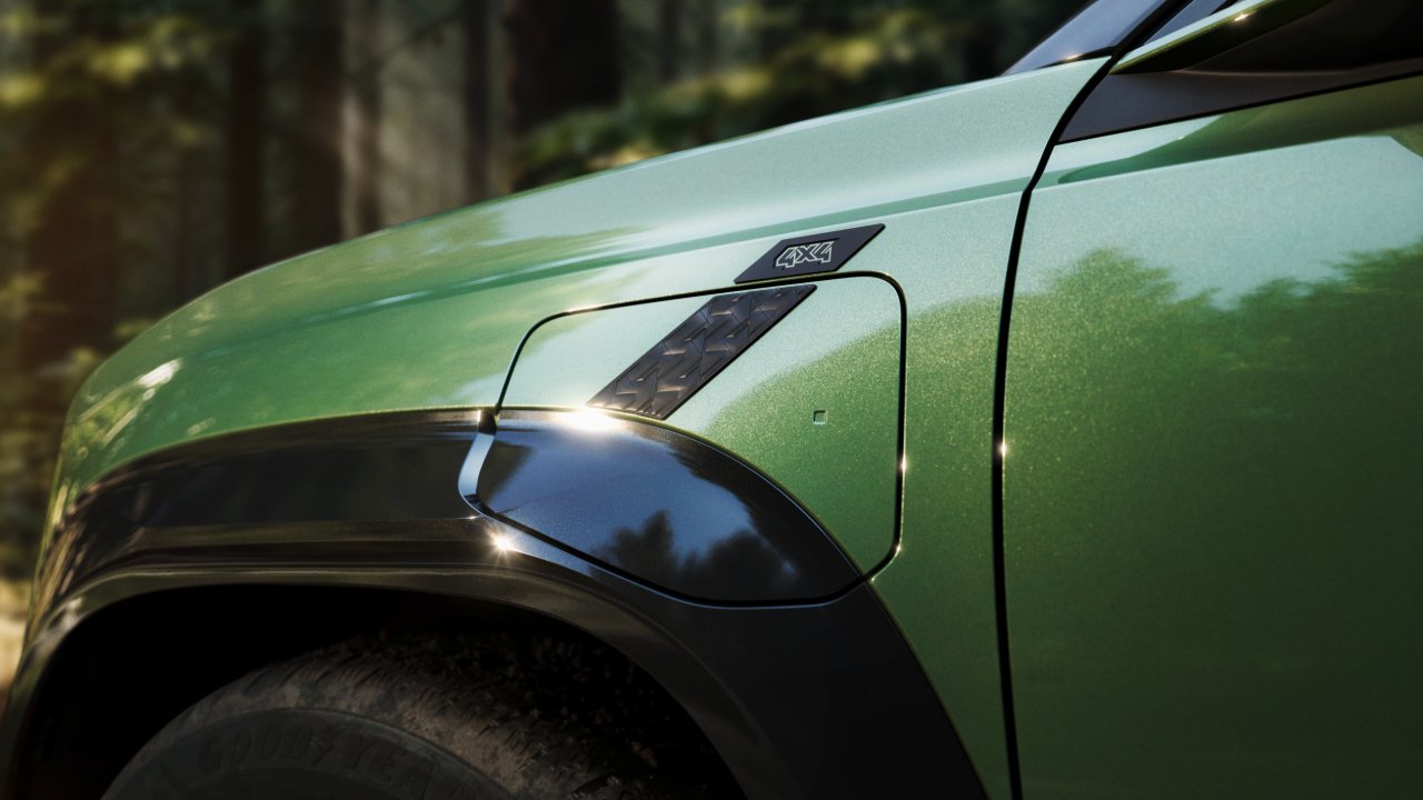 Renault 4 EV Savane Concept: Electric Retro Crossover Gets AWD ...