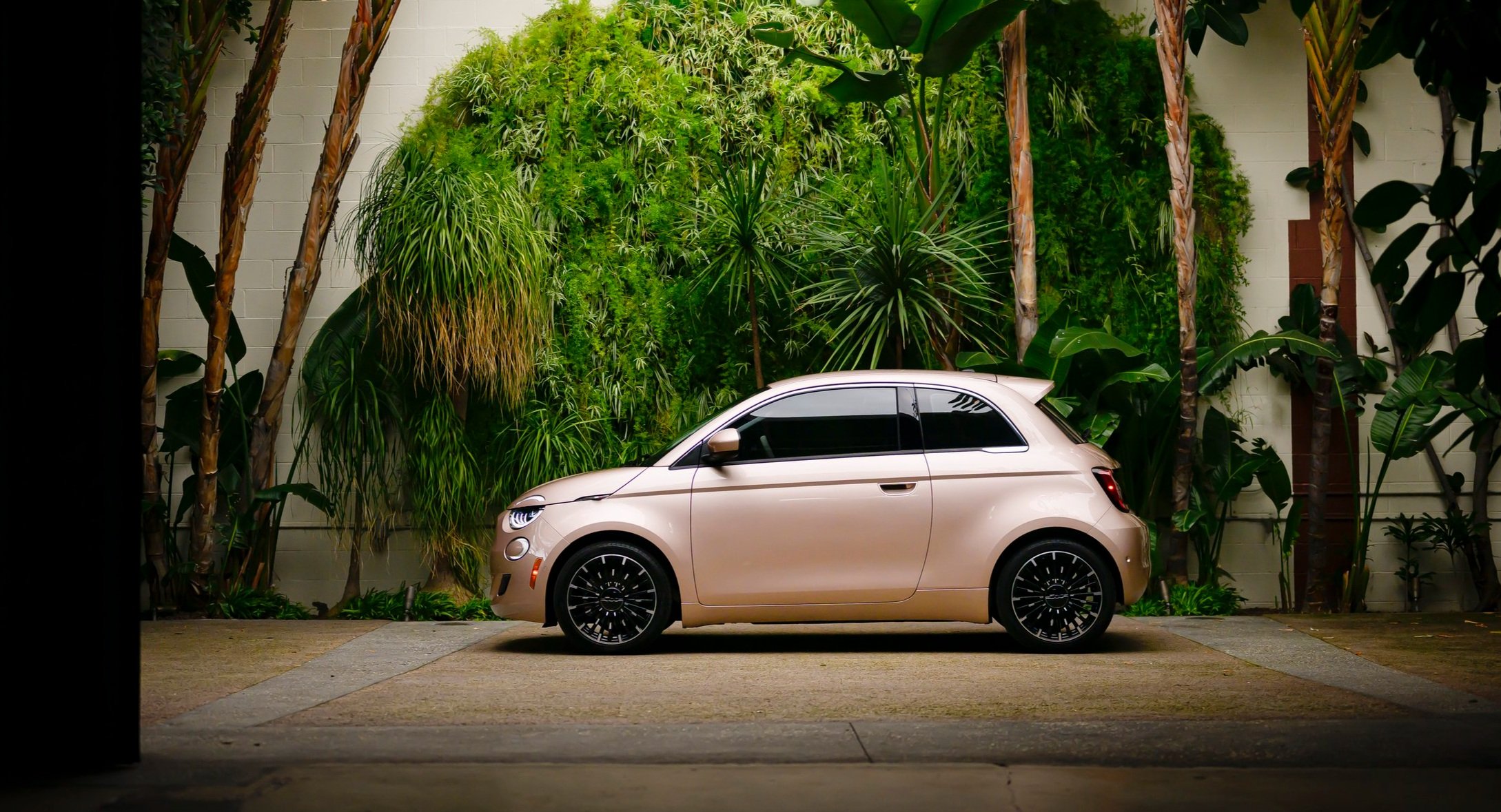 Fiat 500e Review: Italian Flair, Big Personality, Tiny EV? — Captain ...