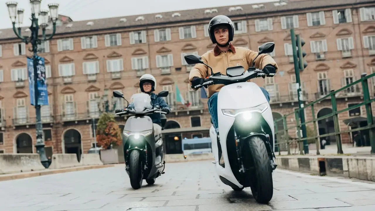 Zero LS1 Electric Scooter Review: Is This Zippy City Commuter Worth ...