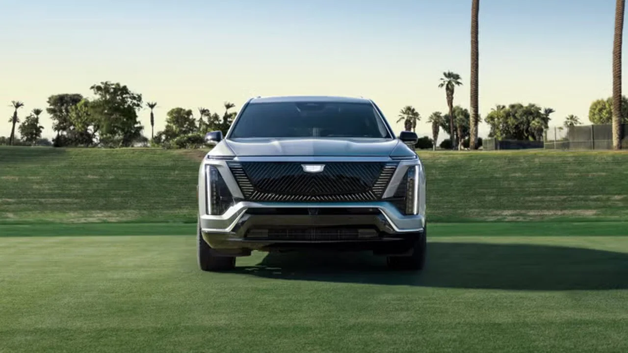 2026 Cadillac Vistiq: A Skeptical Review of Cadillac's Electric SUV ...