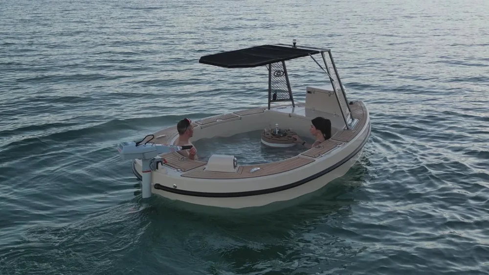 Spacruzzi Electric Hot Tub Boat: Your Floating Paradise Awaits ...