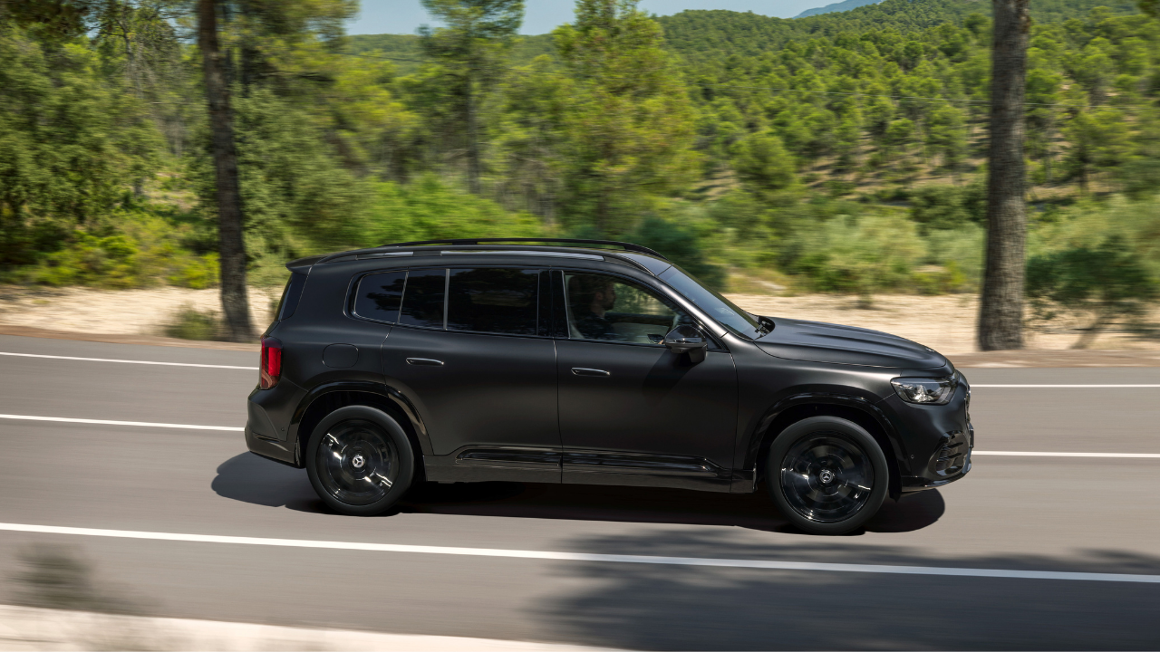 Mercedes GLB EV Review: The Boxy New Electric SUV with ChatGPT and 392 ...