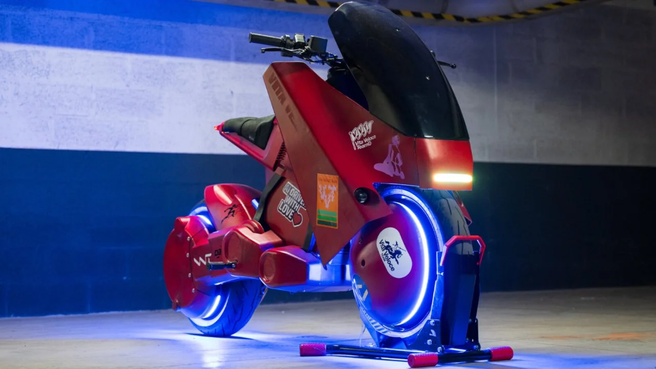 DAB Motors' 3D Printed Electric Motorcycle: Akira-Inspired Ride Glows ...
