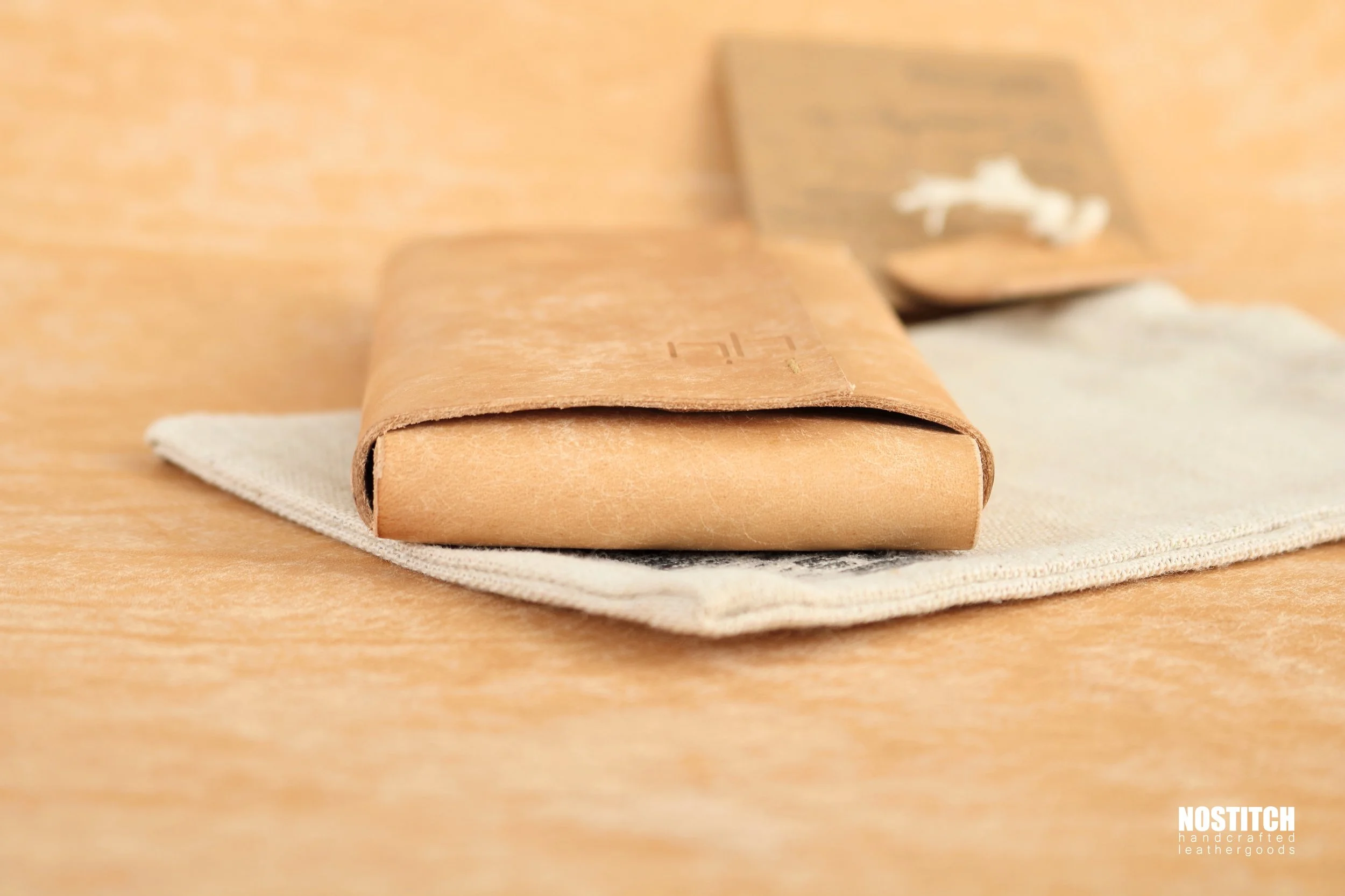 The Fold Plus - Handmade minimal leather wallet | Nostitch