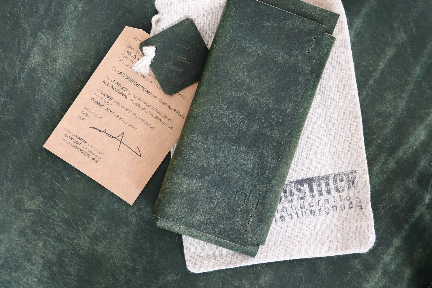 The Fold Plus - Handmade minimal leather wallet | Nostitch