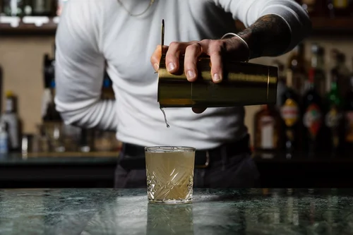 STORE — Outdoor Cocktail Bar in Cincinnati OTR | Somerset Bar