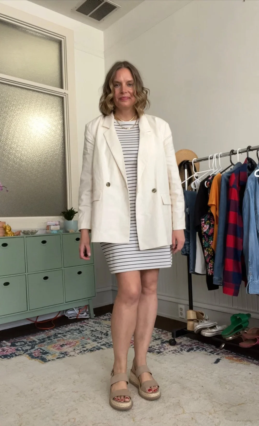 6 ways to style a linen blazer in your capsule wardrobe — Hey Shannon Lee