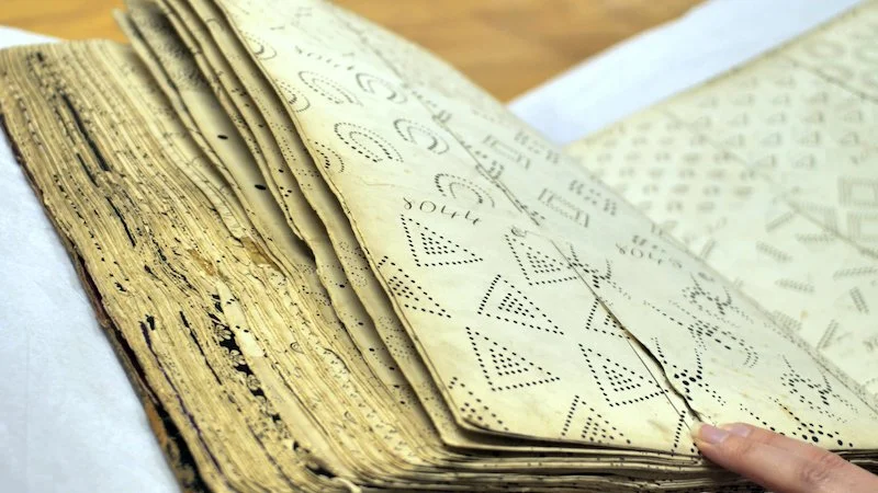 5 Objects — Silk Museum