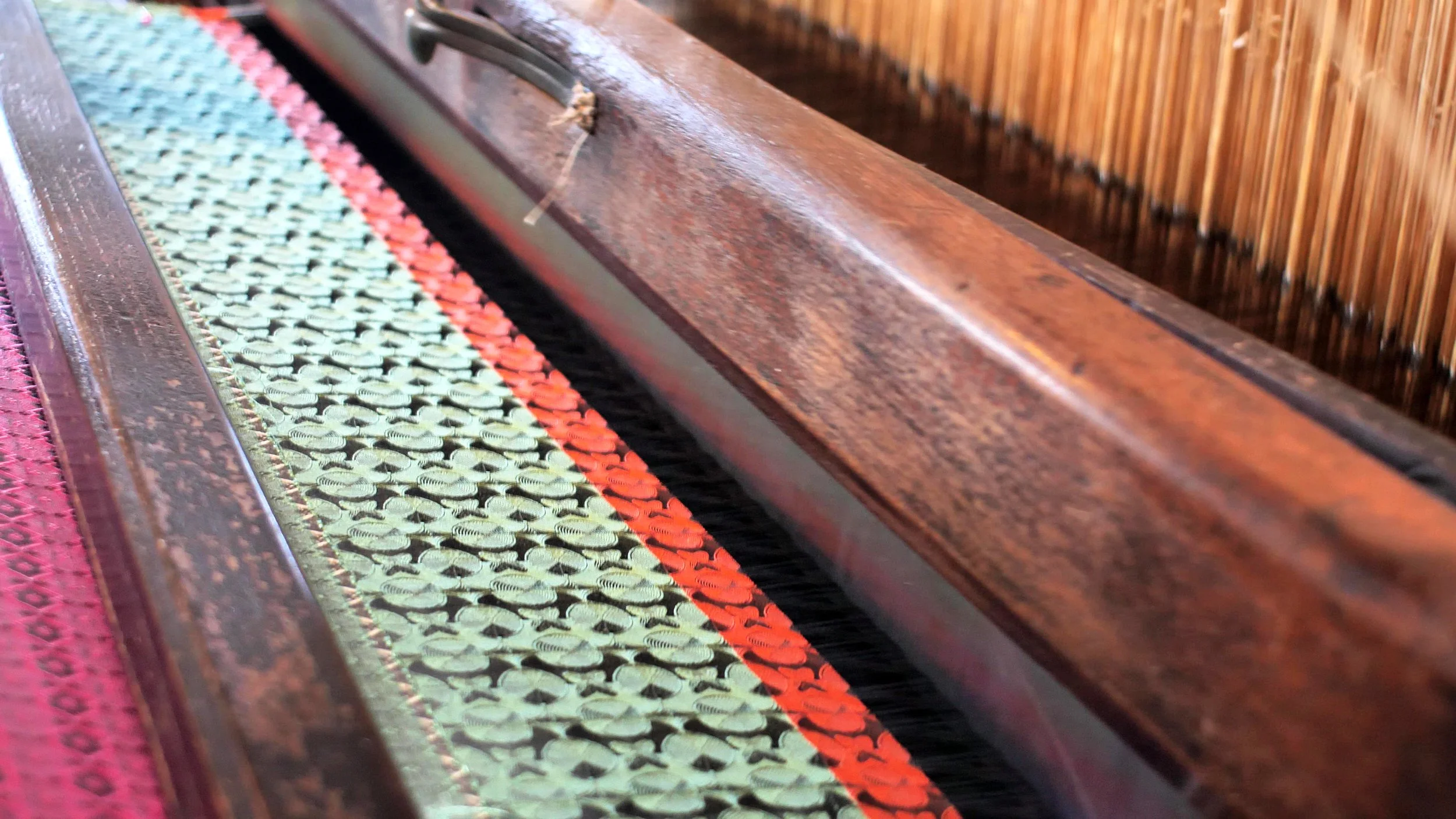 Endangered craft of silk weaving — Silk Museum
