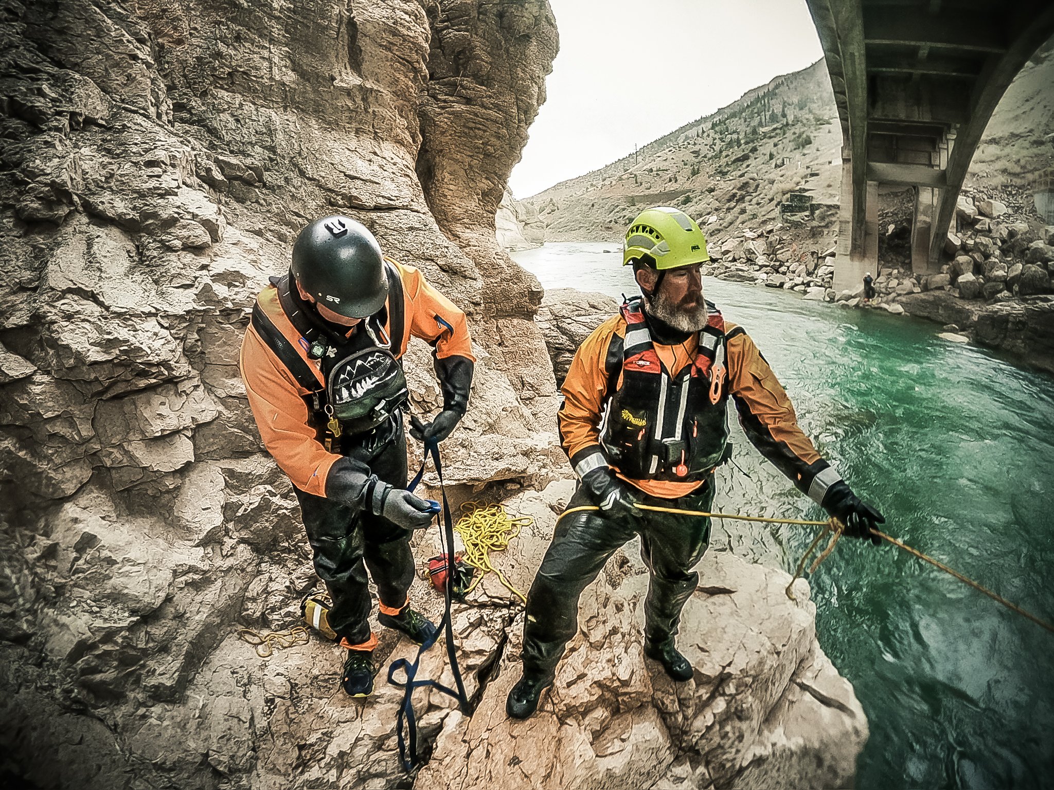 Swiftwater Rescue Operations — Black Fox Rescue Institute