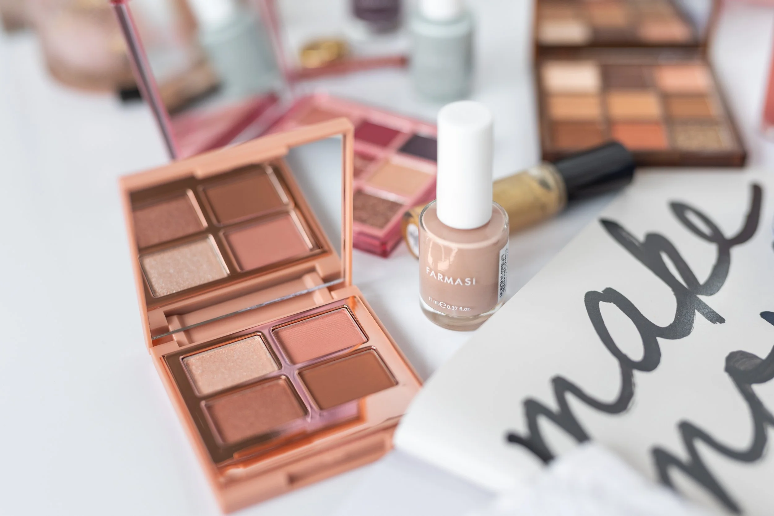 General 3 — Farmasi Photo App