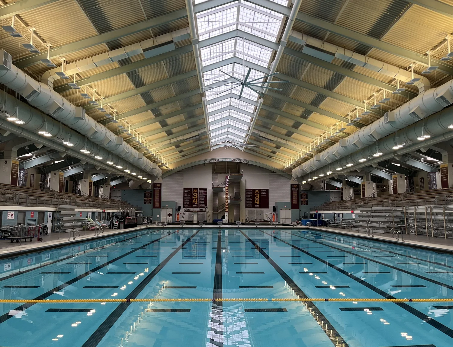 MINNESOTA DIVING ACADEMY