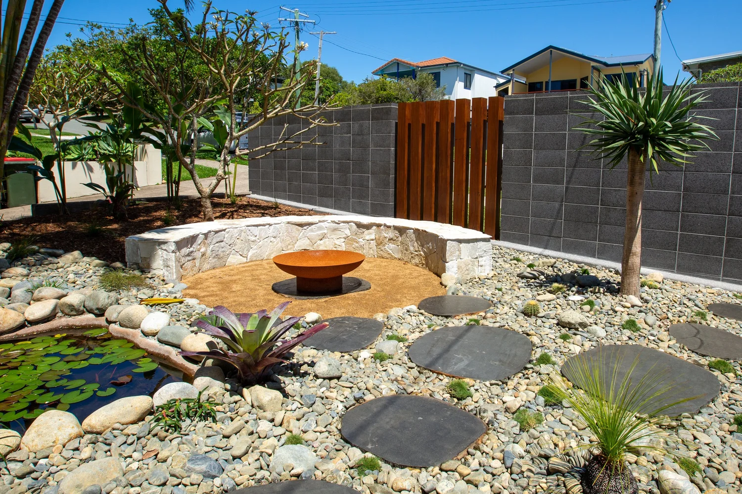 Moffat Street — Outdoor Oasis