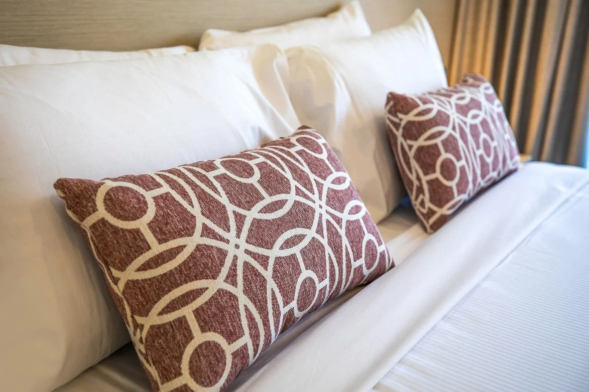 Accommodation — Marine Hotel, Cardwell QLD