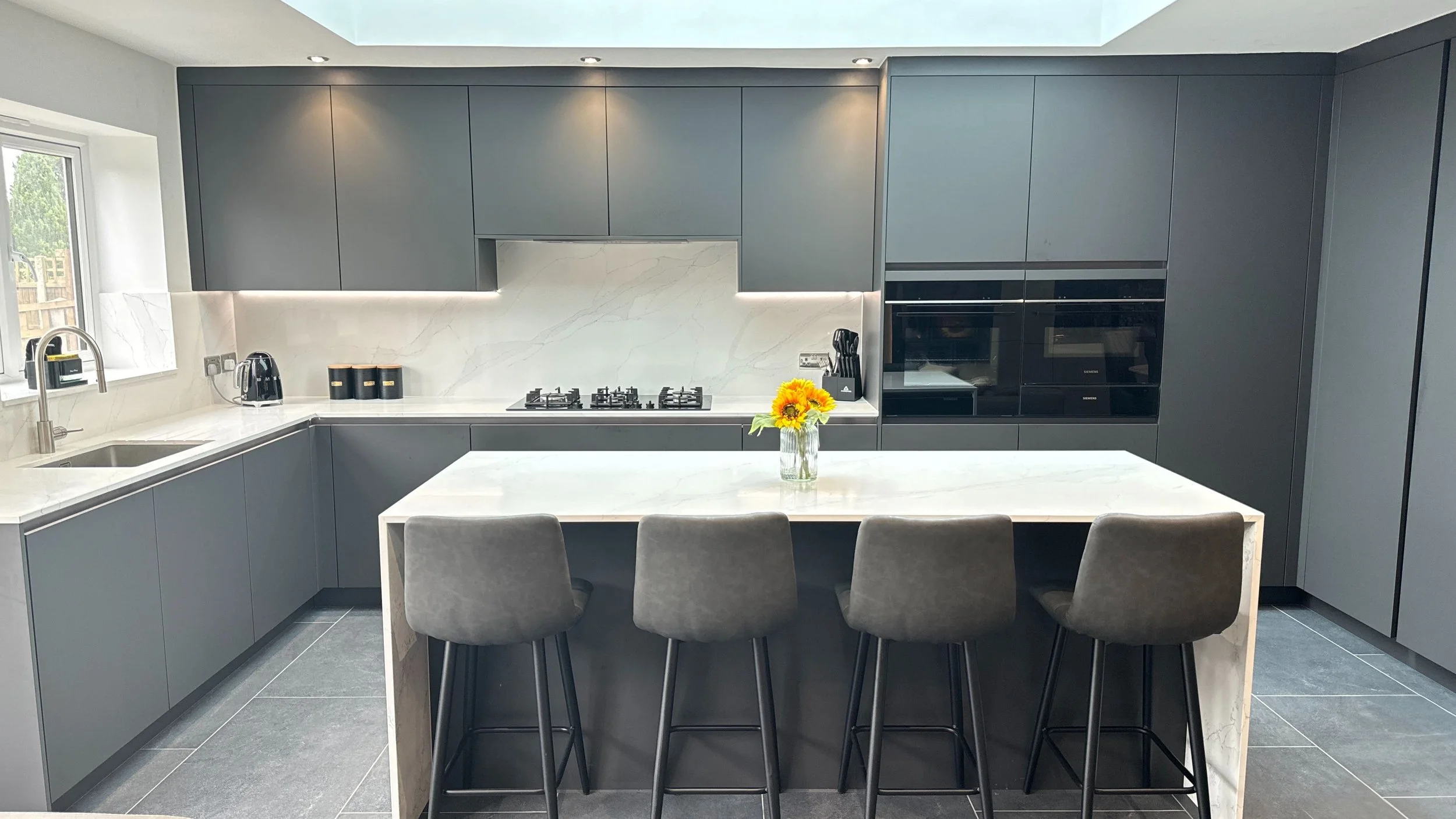 Contemporary Stratus Grey Kitchen in Grays | BCK Interiors