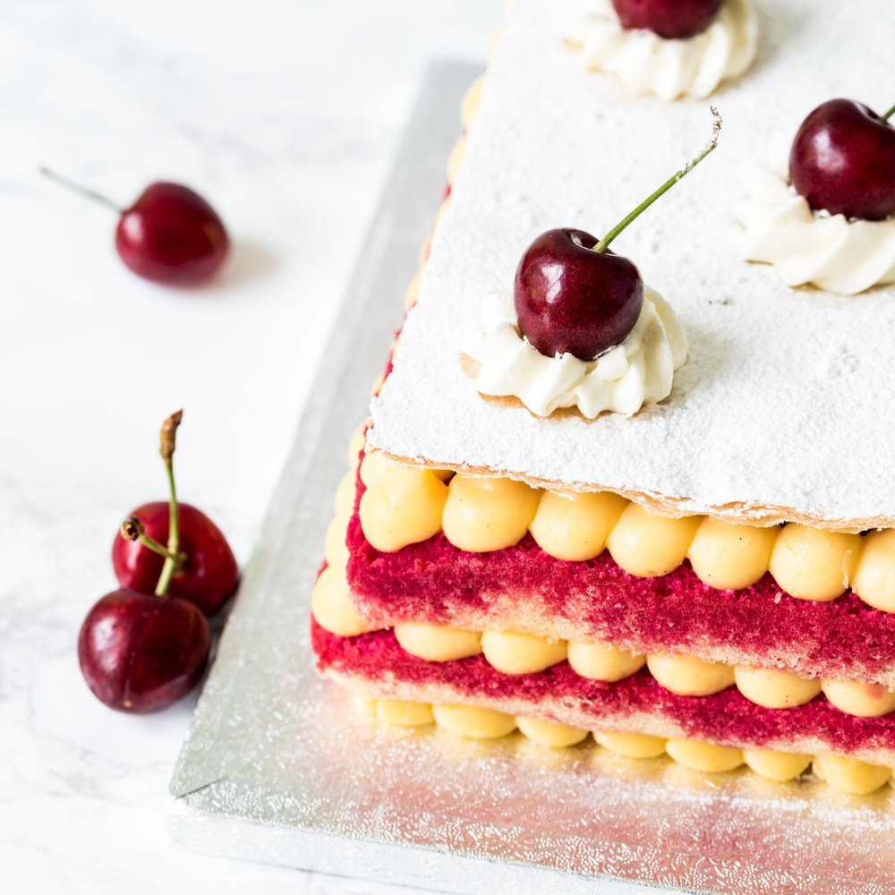 Italian style celebration cakes in Nottingham — Pasticceria Lorena