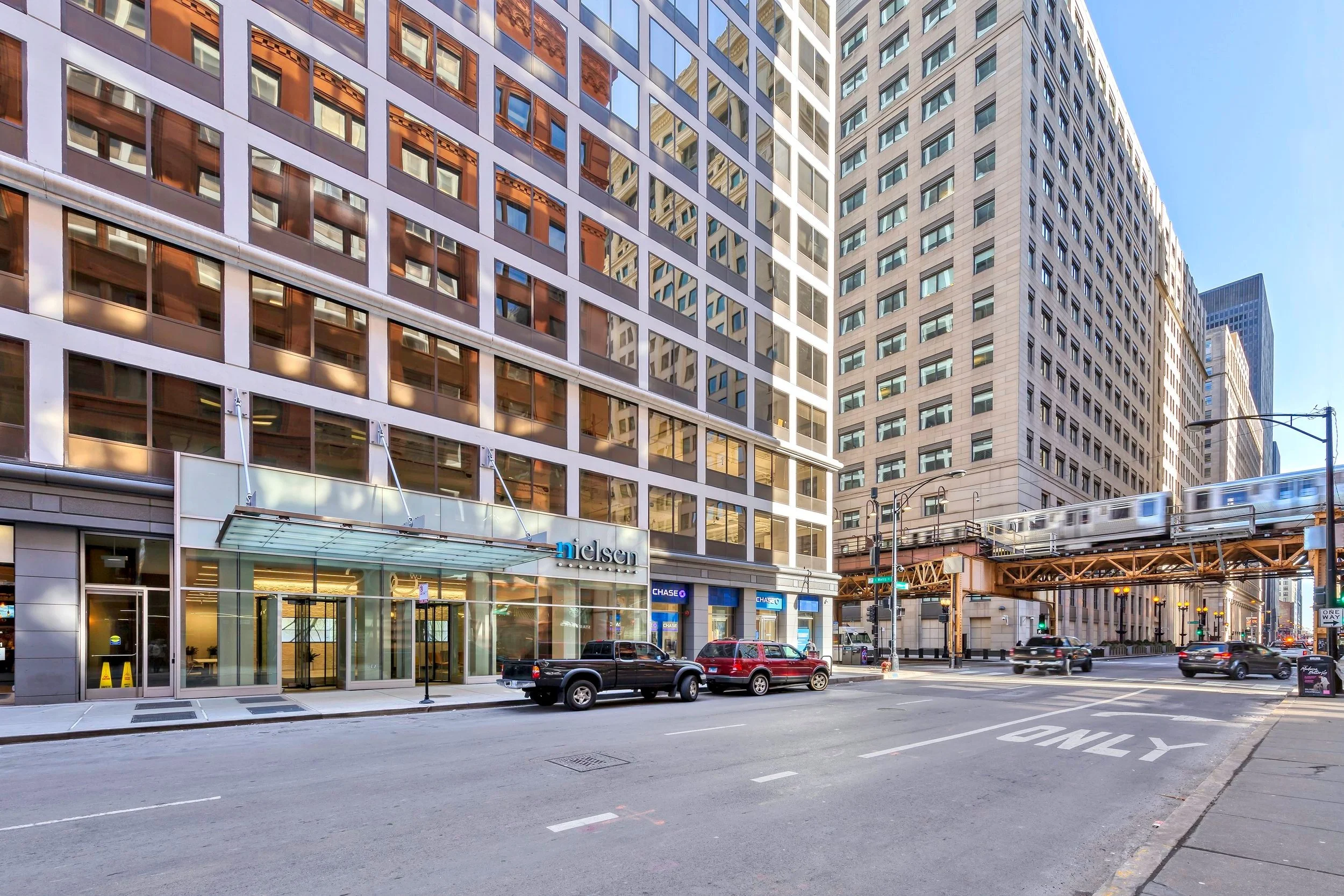 Contact Us — 200 West Jackson Boulevard