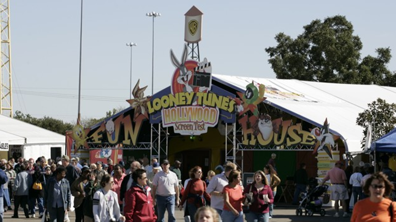 Looney Tunes — Act 5 Entertainment