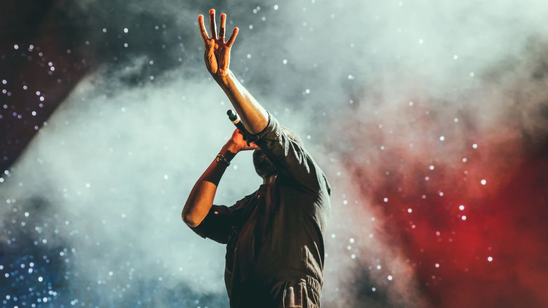 The Fast Track to Getting Signed by a Record Label — Blossom Agency