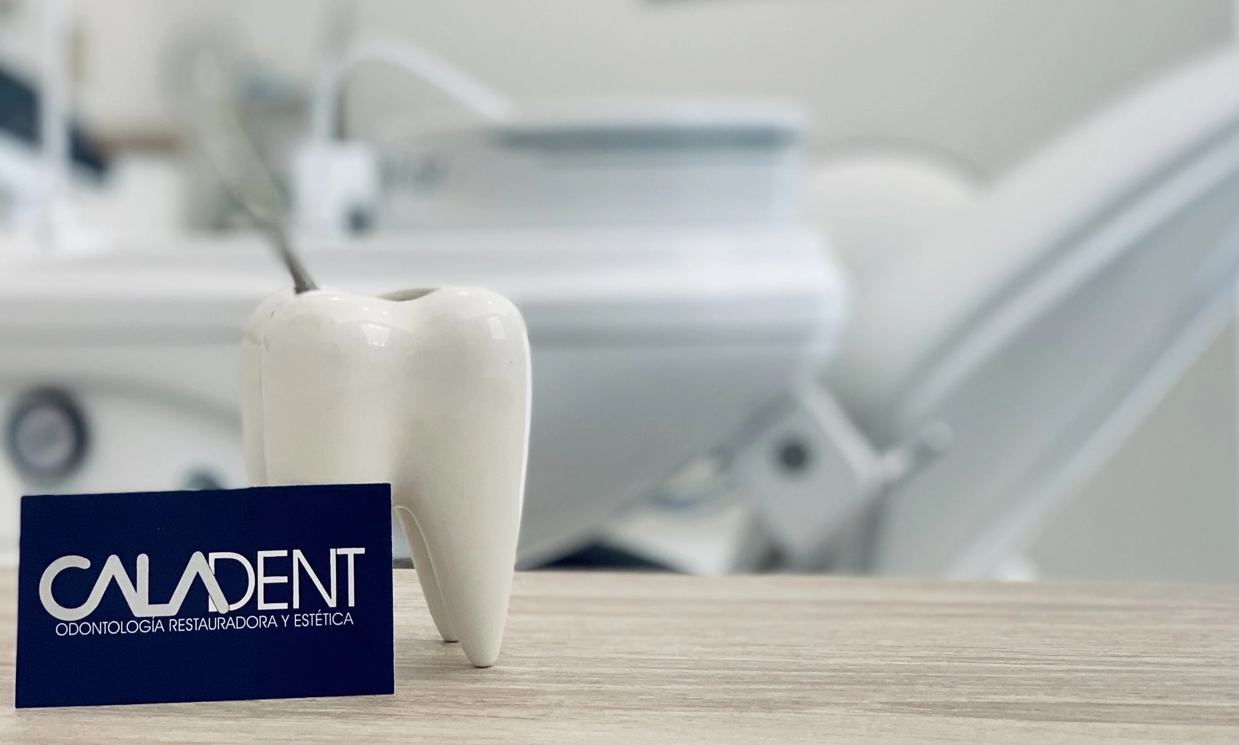 CalaDent Clinica Dental Especializada
