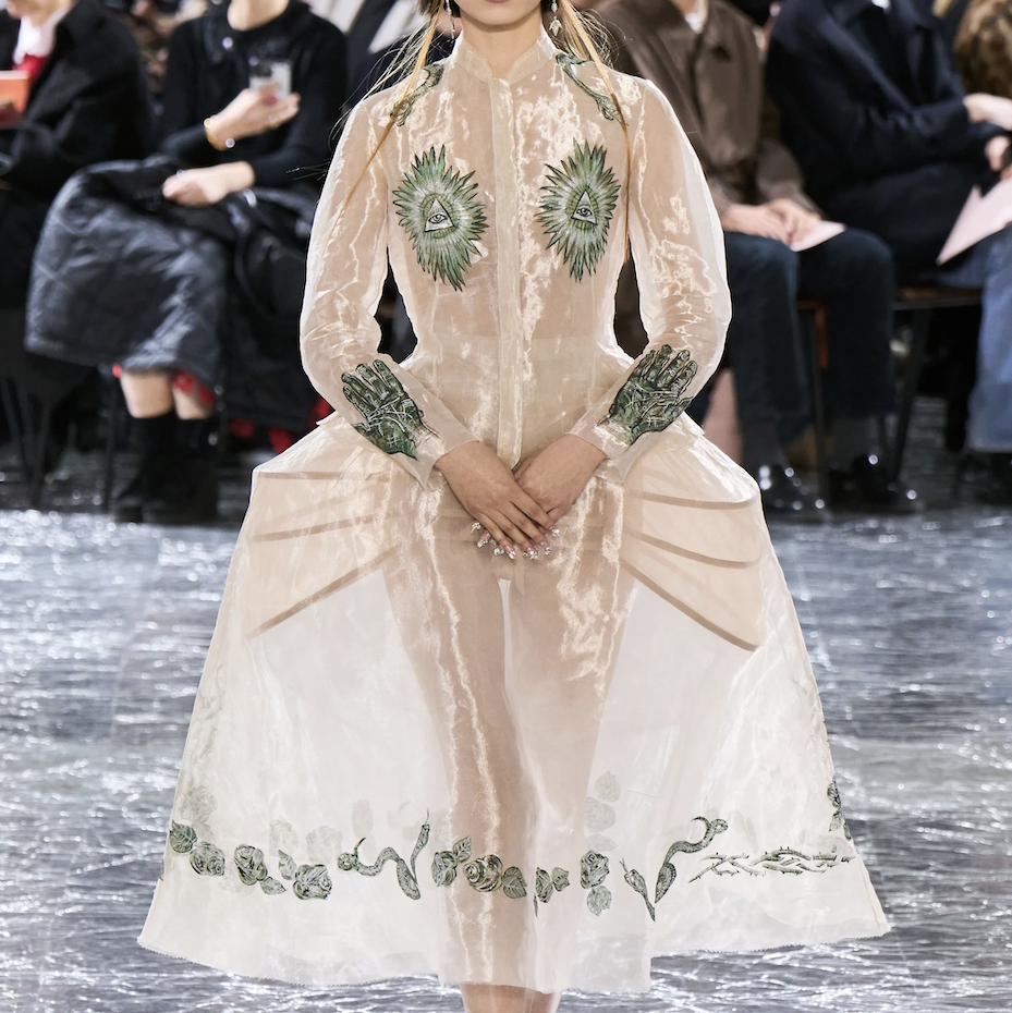 Your Ultimate Luxury Fashion Concierge